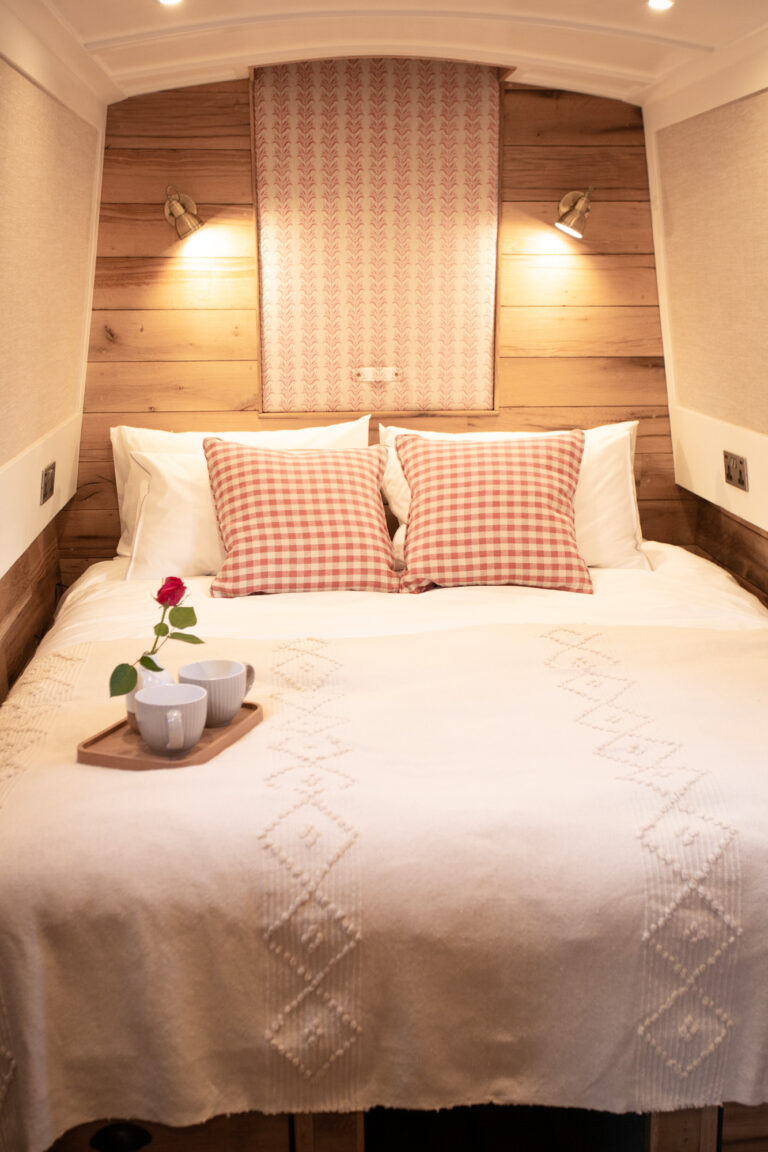 Drawbridge Bed: The Perfect Narrowboat Sleeping Solution - Mothership ...